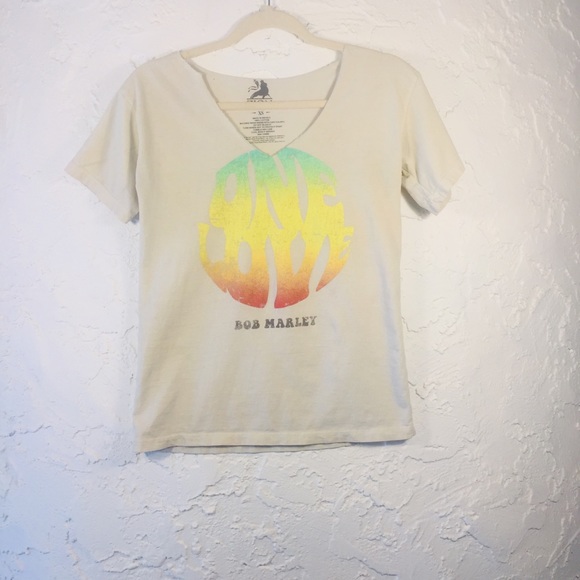 Zion Rootswear | Tops | Zion Rootswear Bob Marley | Poshmark